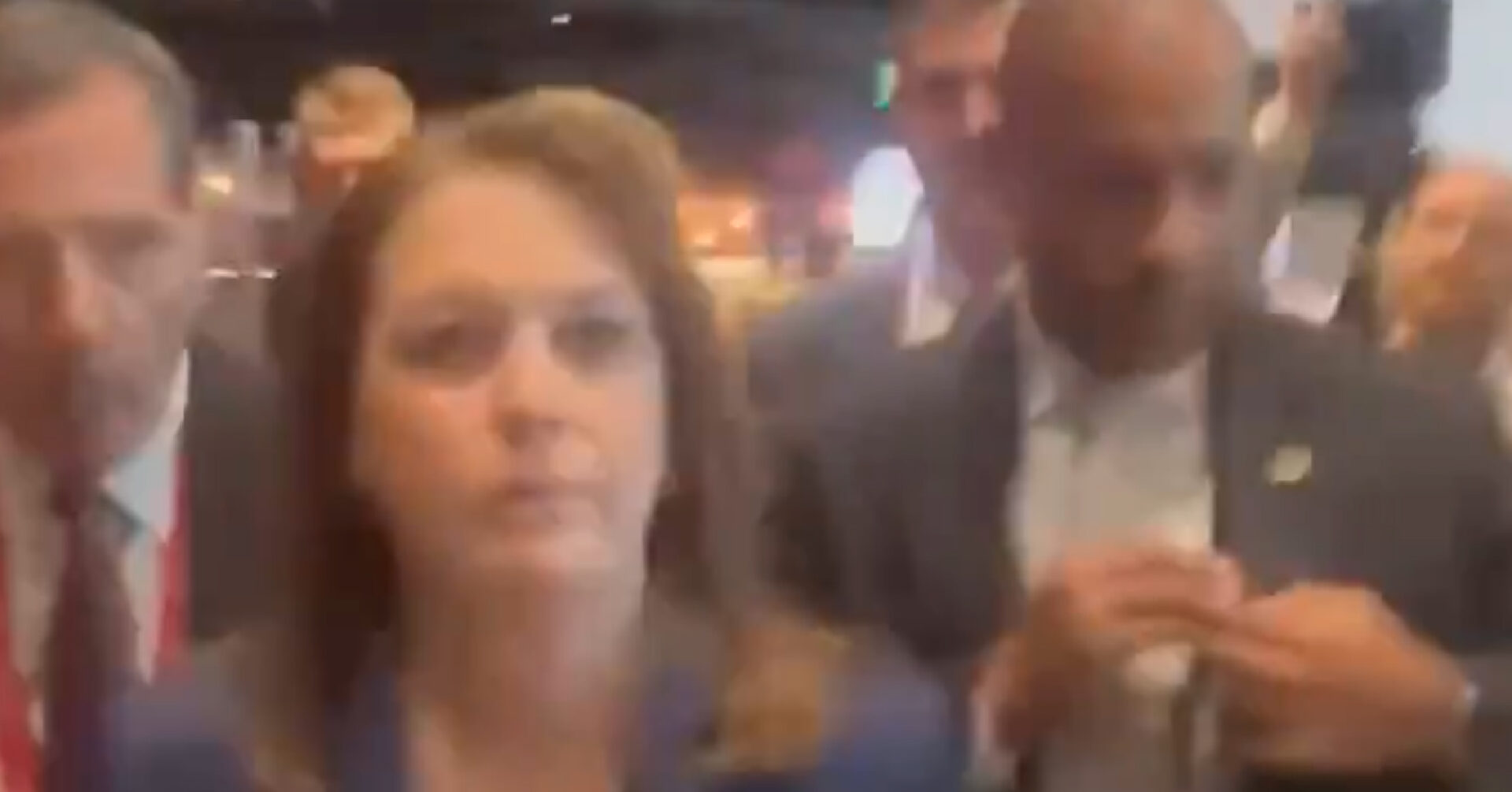 Secret Service director scurries off after getting verbally accosted at ...