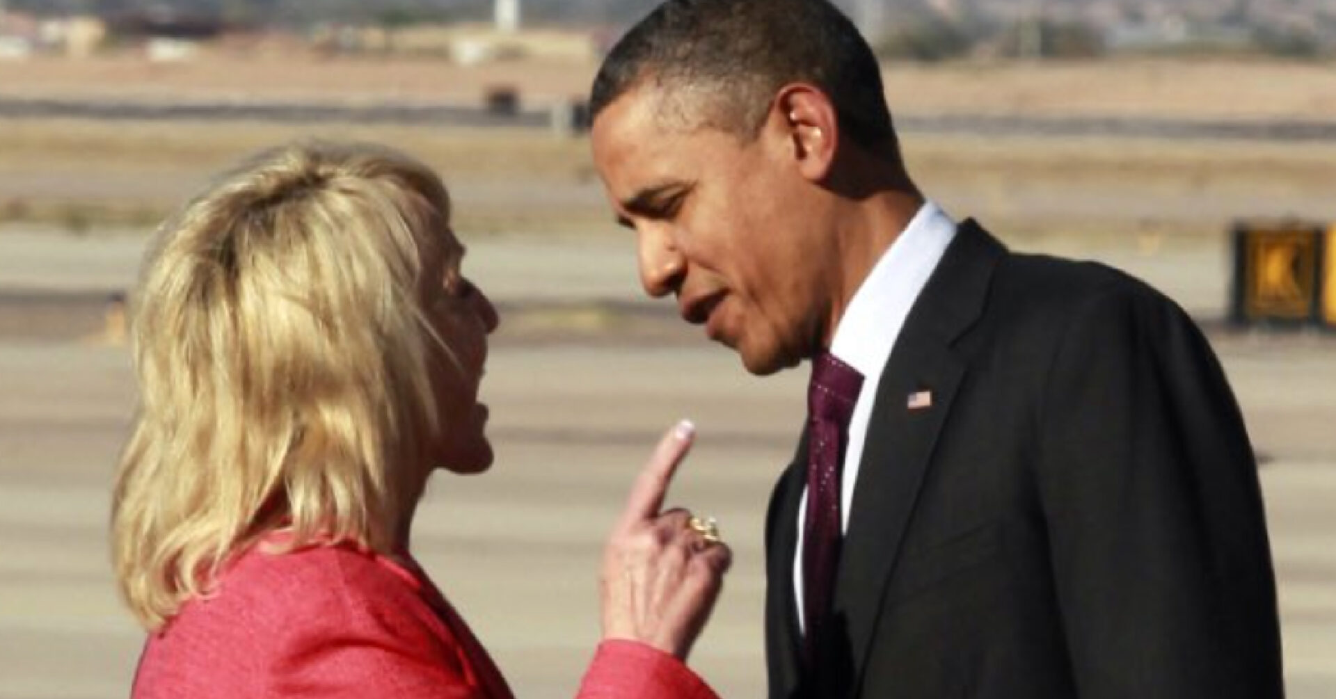 Remember this Obama photo? Well, it's coming back to HAUNT Tampon Tim ...